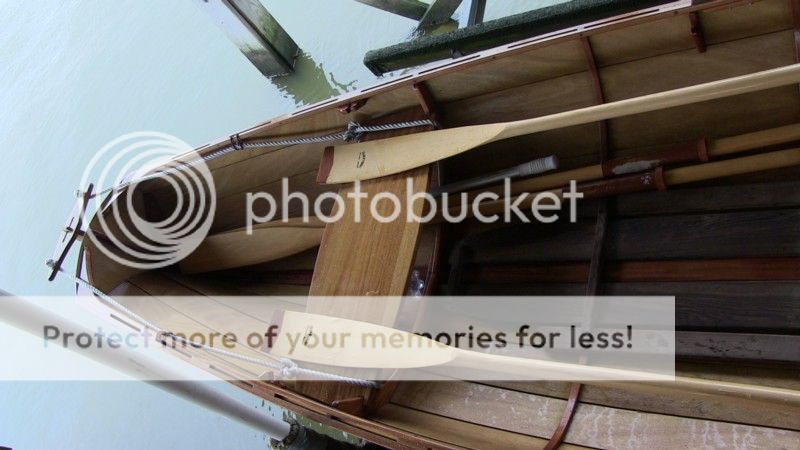 Curved Blade Oars for Rowing - Sliding Seat vs. Fixed Seat - The ...